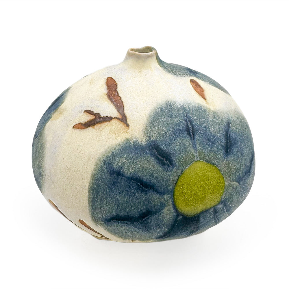 Vase, APF 2025 by Colleen Riley – Northern Clay Center